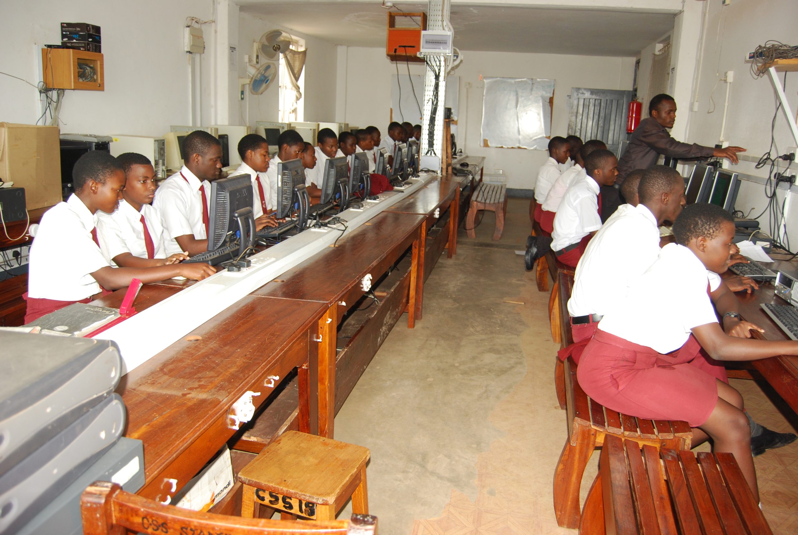 Home - Crested SS : We invest in Education